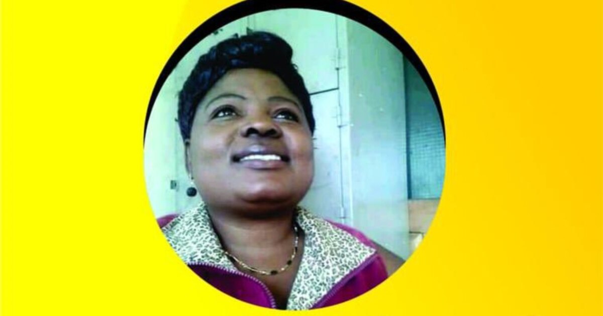 Isidumbu sikaMoreblessing Ali Sitholakale Emthonjeni Njalo Amathumbu ...