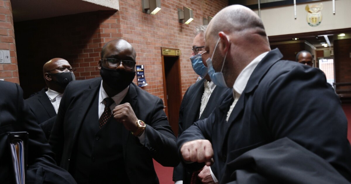 Jacob Zuma e o jogo do "gato e do rato"