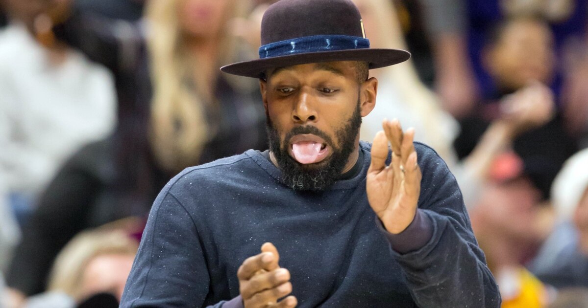 DJ Terkenal Stephen “tWitch” Boss Meninggal dalam Usia 40 Tahun