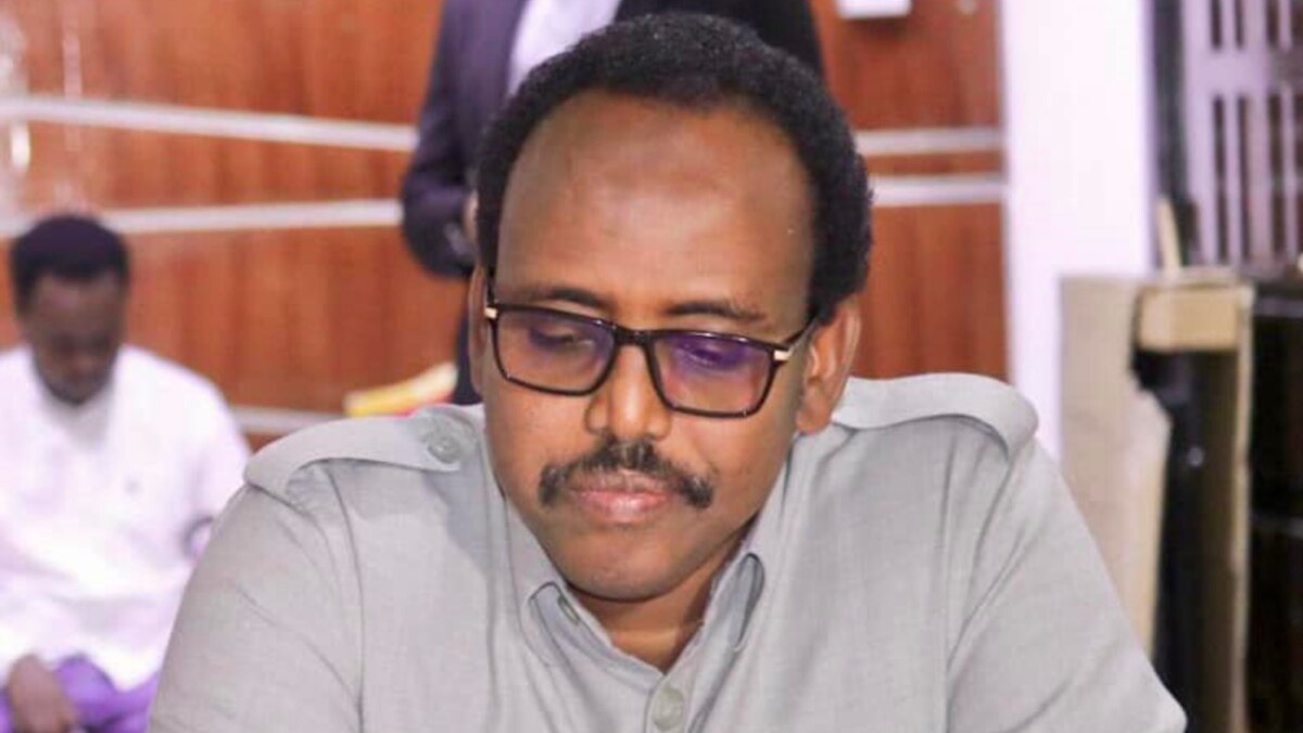 Wareysi: Wasiir Aw-Xirsi oo ka badbaaday weerarka Hotel Villa Rays