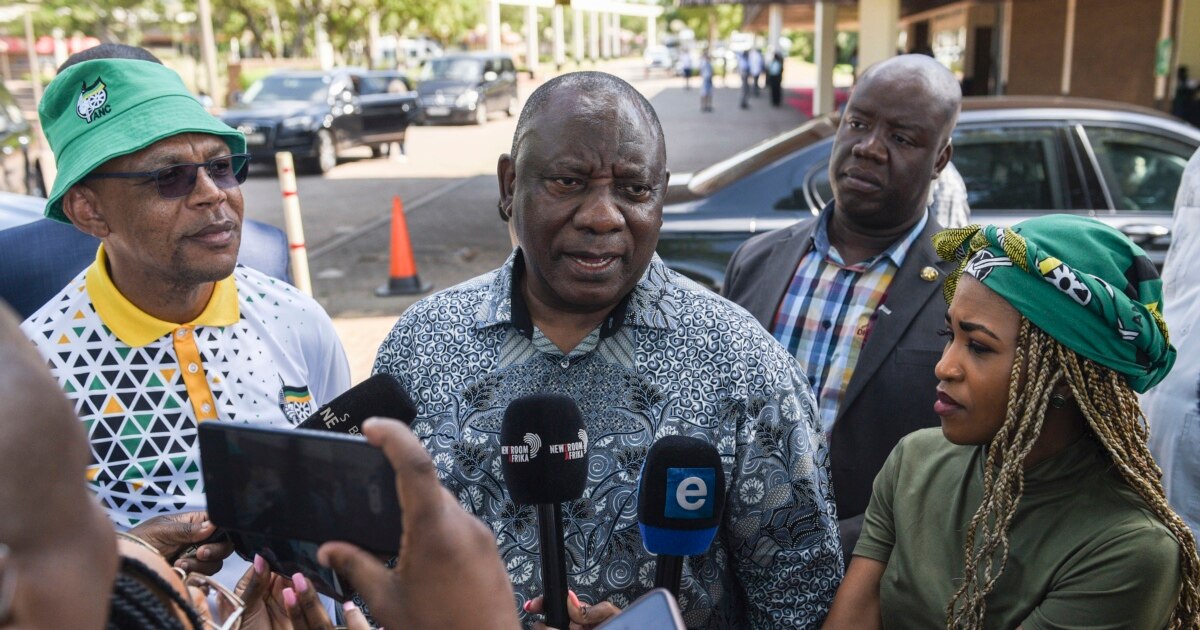Scandale Phala Phala: les cadres de l'ANC décident du sort de Cyril ...
