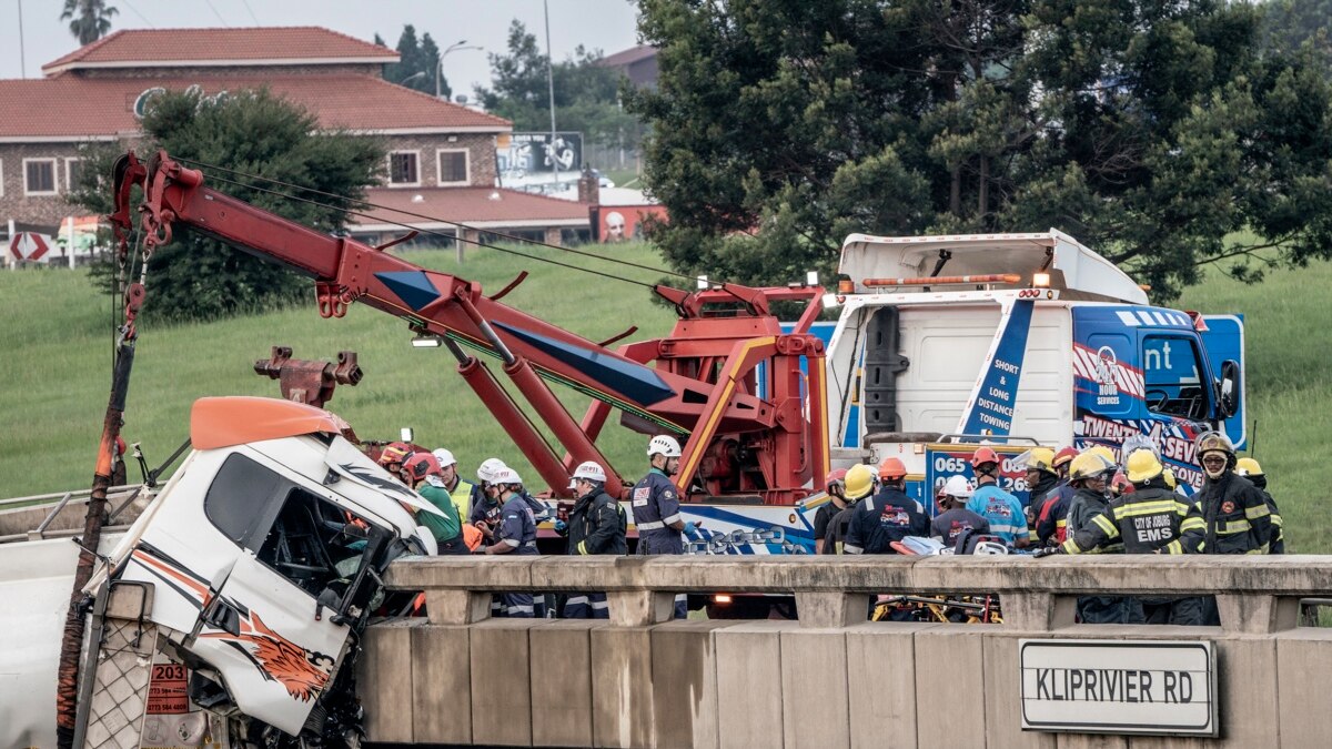 Mutane 18 Suka Mutu A Hadarin Mota Da Ya Jefasu Cikin Kududdufi A Kongo