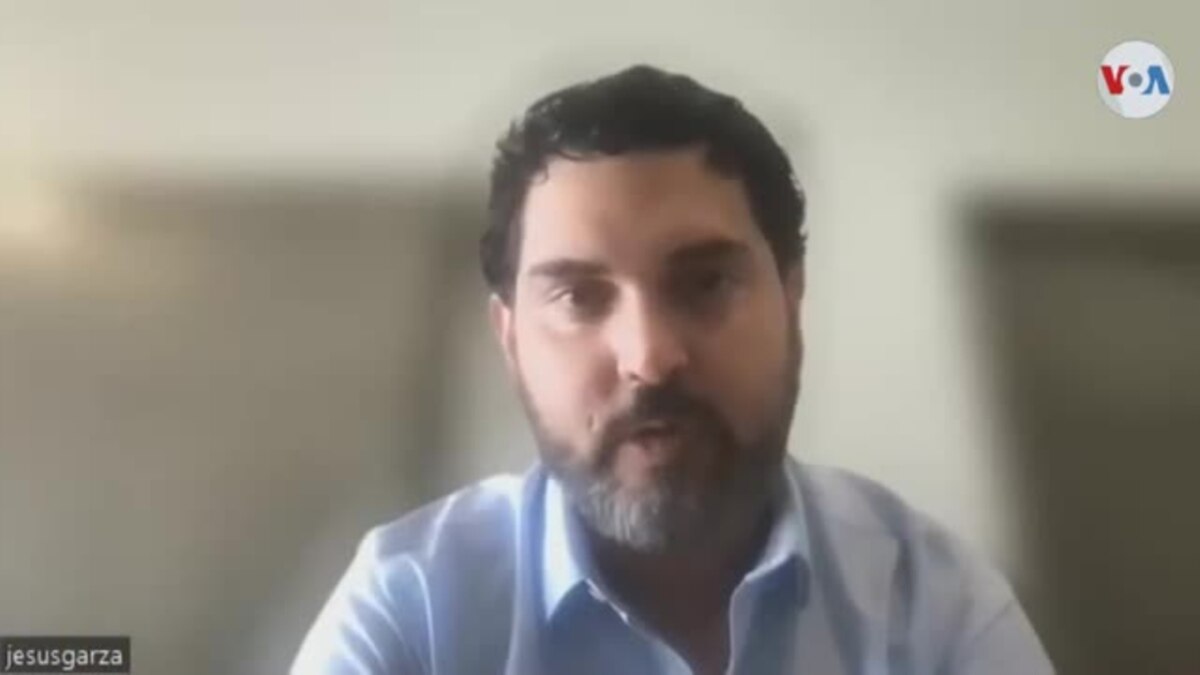 Jesús Garza, profesor en economista habla sobre el precio del dólar