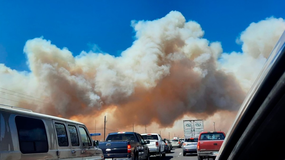 Thousands Flee as Arizona Wildfire Almost Triples in Size