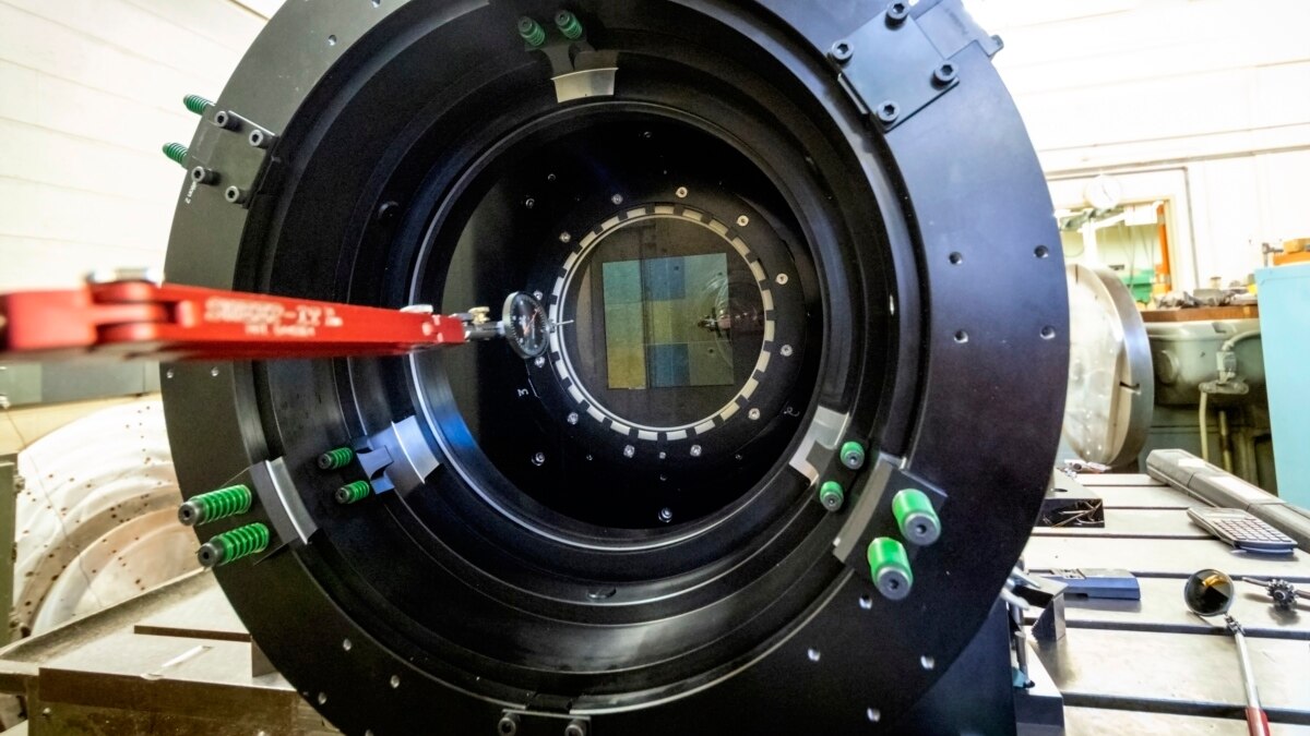 Koinot sirlarini o’rganish uchun ulkan raqamli kamera yaratilmoqda