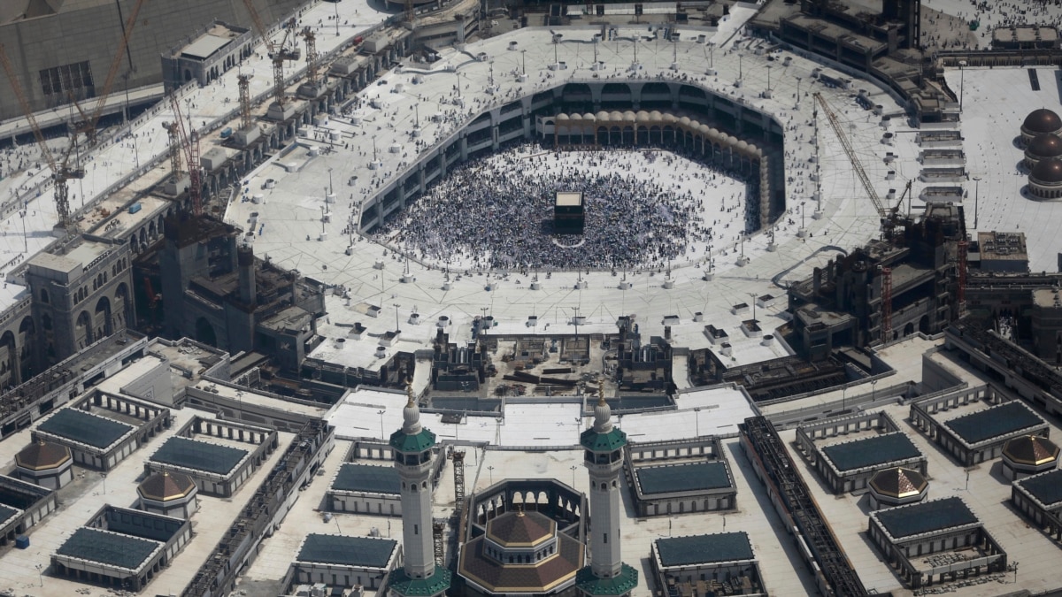 Saudi Sovereign Fund to Develop Holy Sites in Mecca, Medina