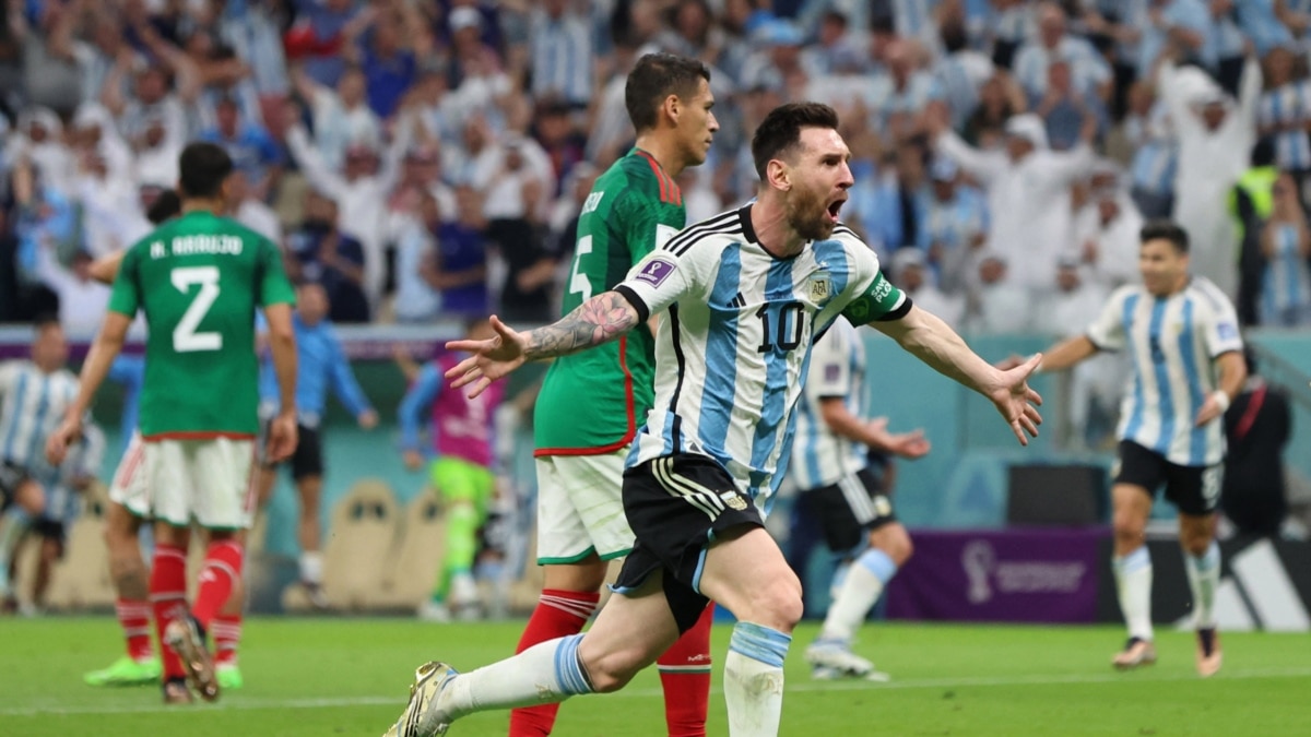 Messi lleva a Argentina a la victoria frente a México 2-0