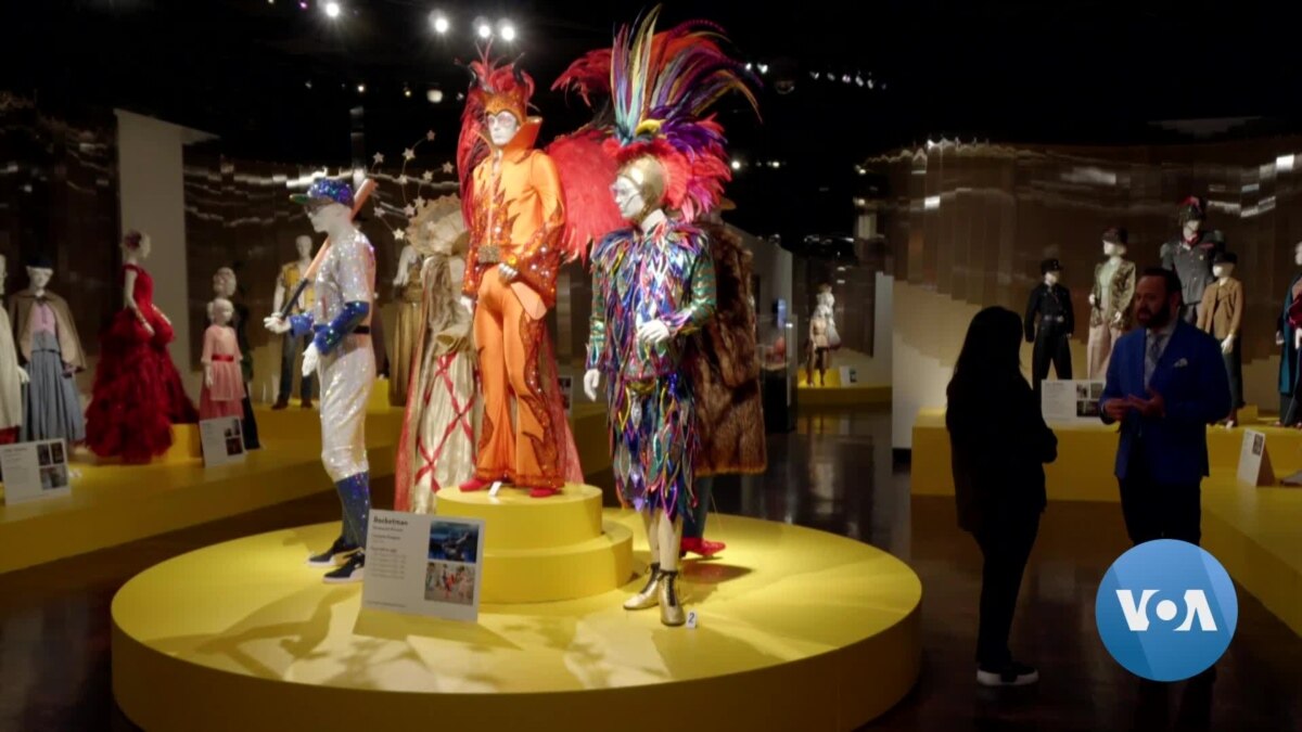 Hollywood Costumes Get Their Close Up