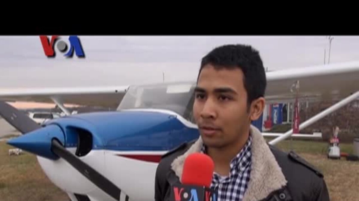 Karir Sebagai Pilot Indonesia di AS - VOA Career Day