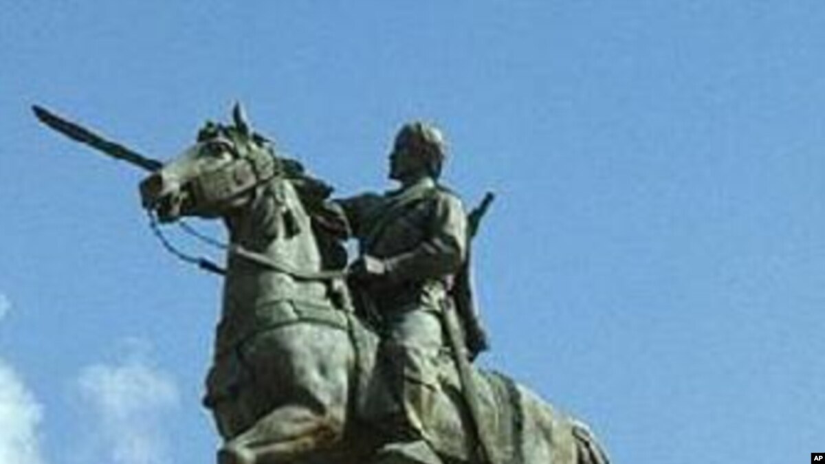 Sayid Maxamed halkuu ku aasan yahay?