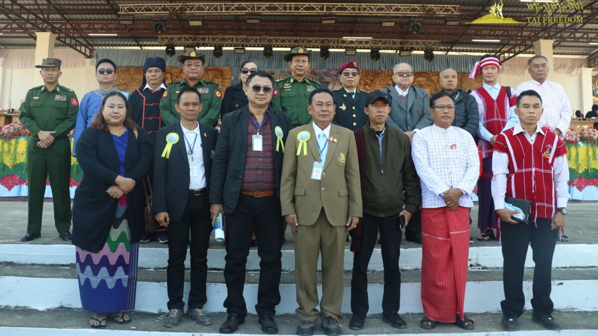 EAO အဖွဲ့တွေ RCSS ဌာနချုပ်မှာ ငြိမ်းချမ်းရေးရှေ့လုပ်ငန်းစဉ် အလွတ်သဘောဆွေးနွေး