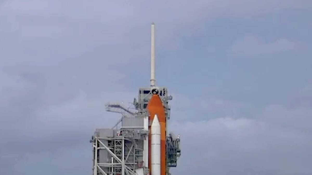 Possible Weather Delays Loom for Final Space Shuttle Launch