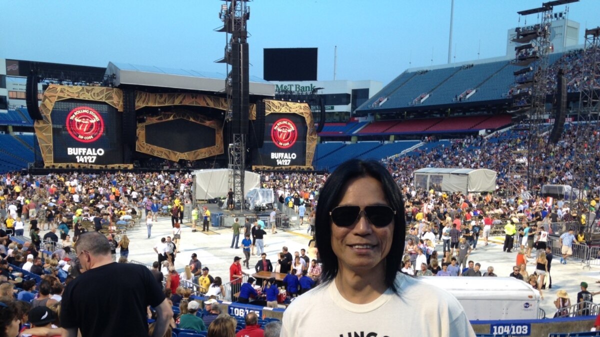 James F. Sundah: "Di Amerika, Penyanyi Legenda Diapresiasi"