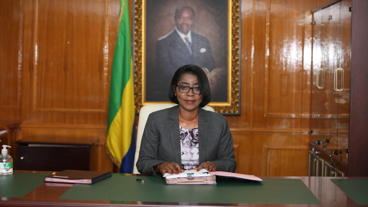 Gabon: Ossouka Raponda nommée vice-présidente, Bilie-By-Nze nouveau ...