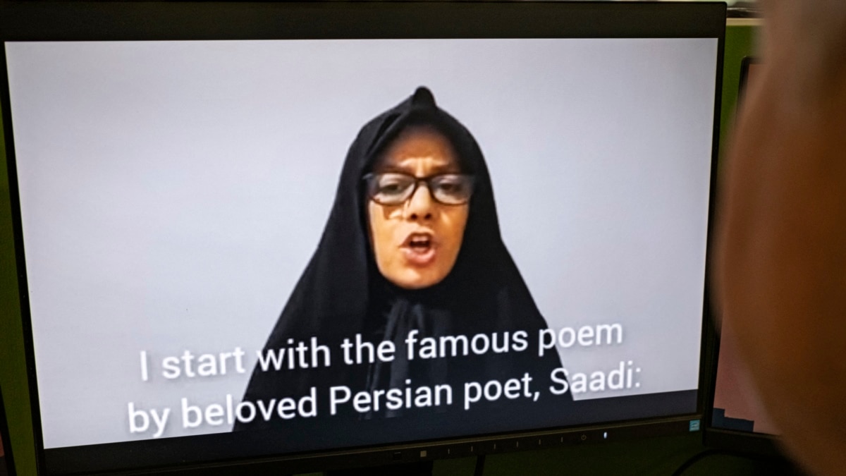 Gabar uu abti u yahay Ayatollah Khamenei oo baaq u dirtay dunida