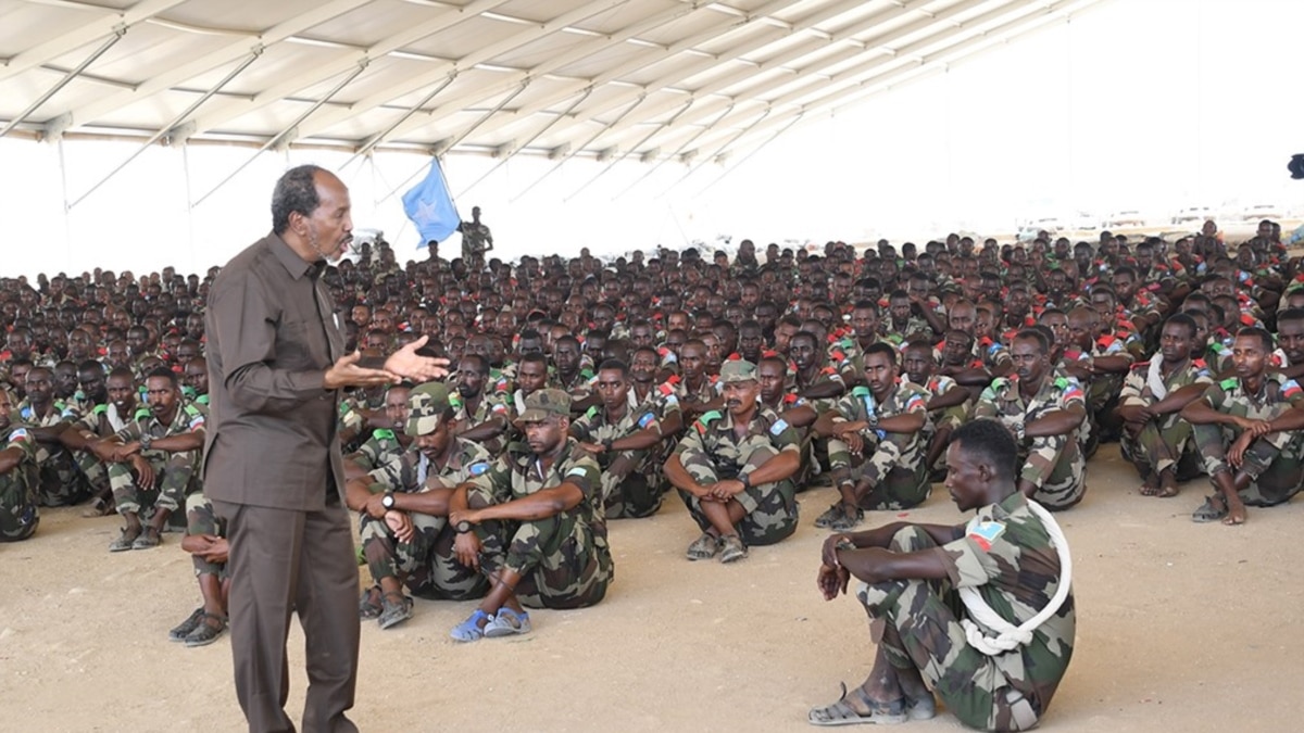 Qeybtii ugu horreysay ee ciidankii jiray Eritrea oo lasoo celiyay Qeybtii ugu horreysay ee ciidankii jiray Eritrea oo lasoo celiyay