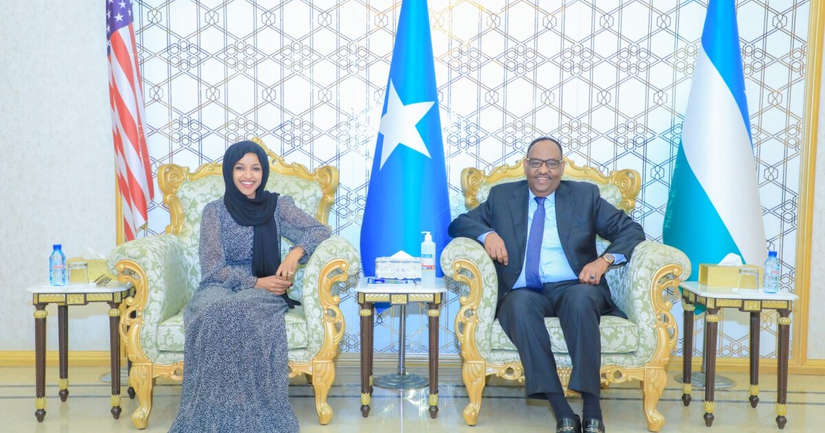 Ilhaan Cumar oo booqasho ku tagtay Garoowe