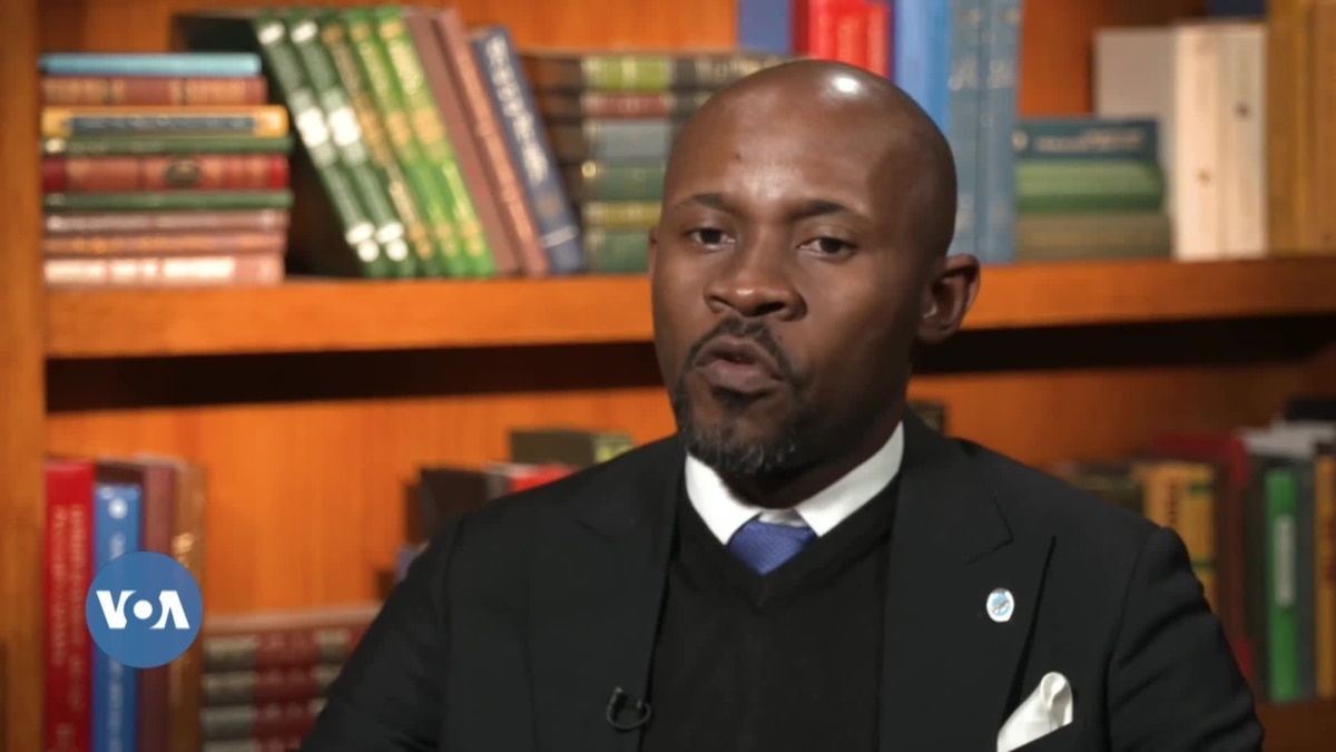 Entretien avec le ministre Patrick Muyaya, porte-parole du gouvernement ...