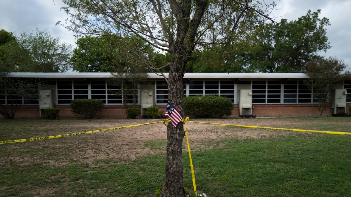 Teachers After Texas Attack: 'None of Us Are Built for This'