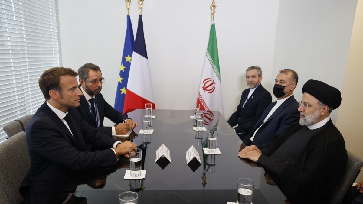French, Iranian Presidents Meet Amid Nuclear Talks Stalemate