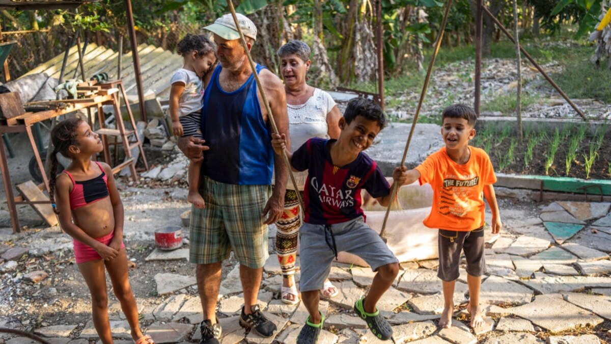 Cuba’s Updated Families Code Would Open Door to Gay Marriage, Other Rights