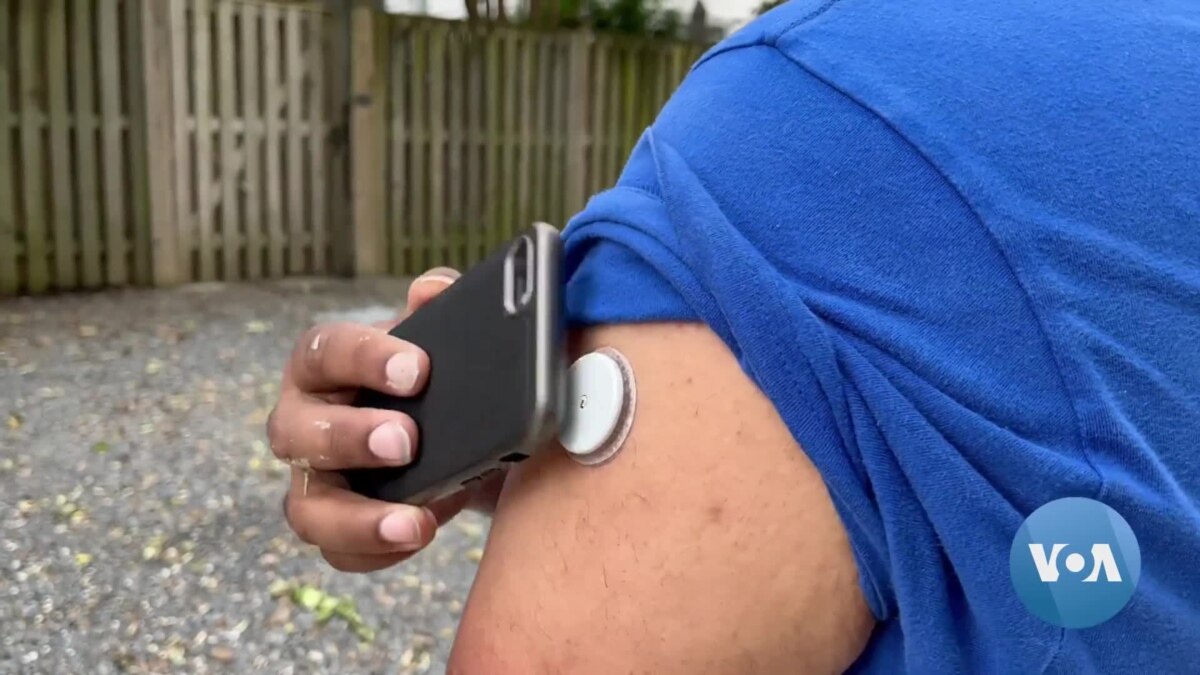 LogOn: People Wear Devices That Can Monitor Their Health Anytime
