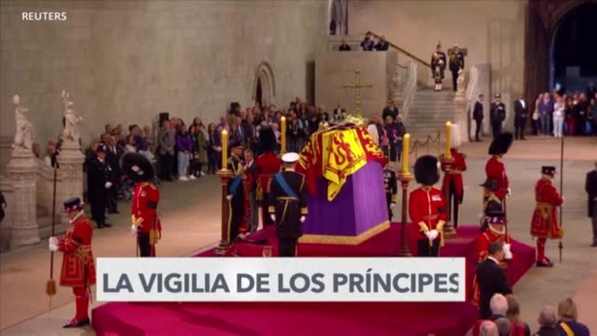 La 'vigilia de los príncipes' en el velorio de Isabel II