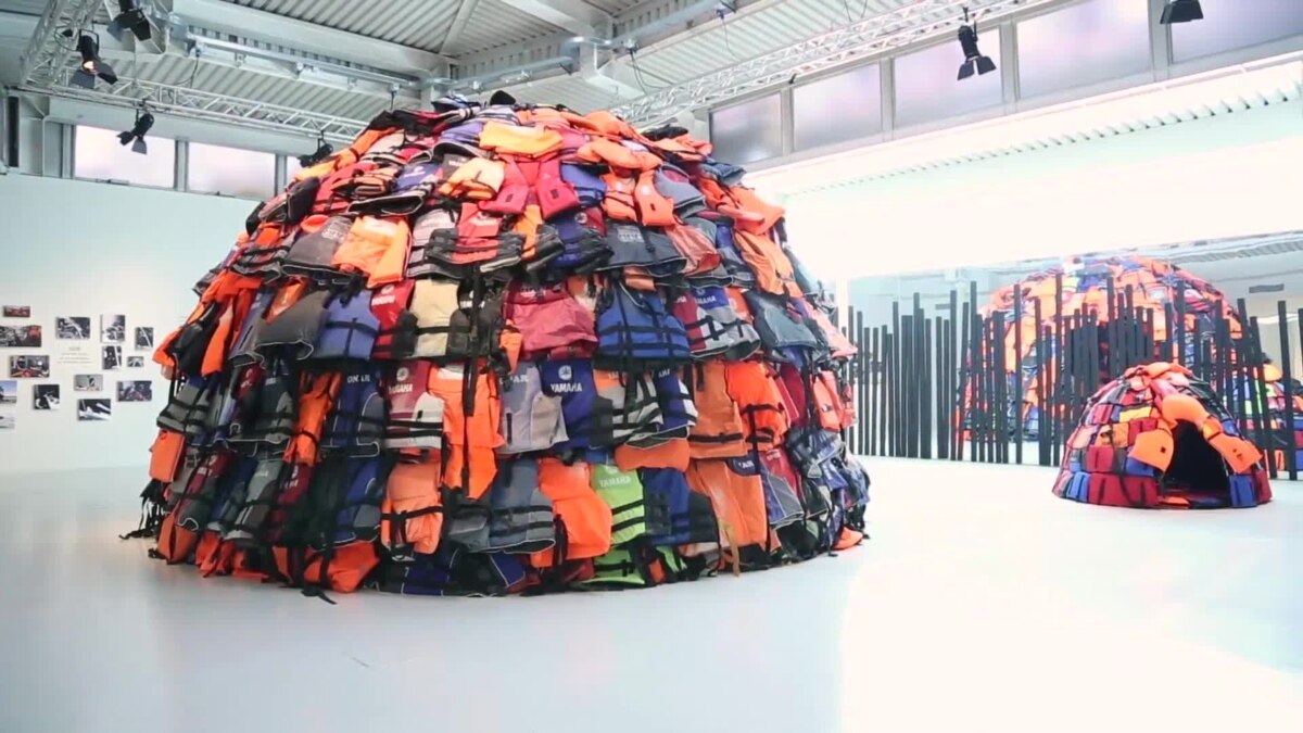 Refugee Crisis Prompts Student Art Project