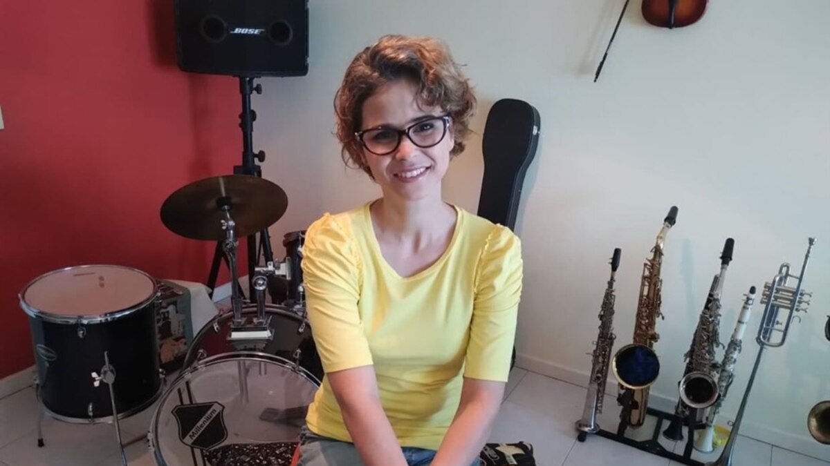 Ana Azevedo, uma cantora romântica na era da modernidade da morna