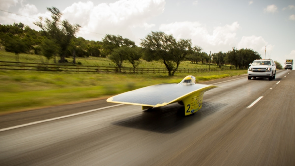 University of Michigan Wins Solar Car Race