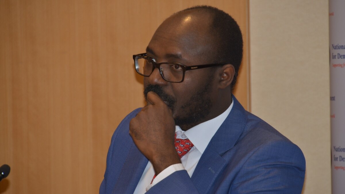 Julgamento dos jornalistas Rafael Marques e Mariano Brás inicia hoje Julgamento dos jornalistas Rafael Marques e Mariano Brás inicia hoje