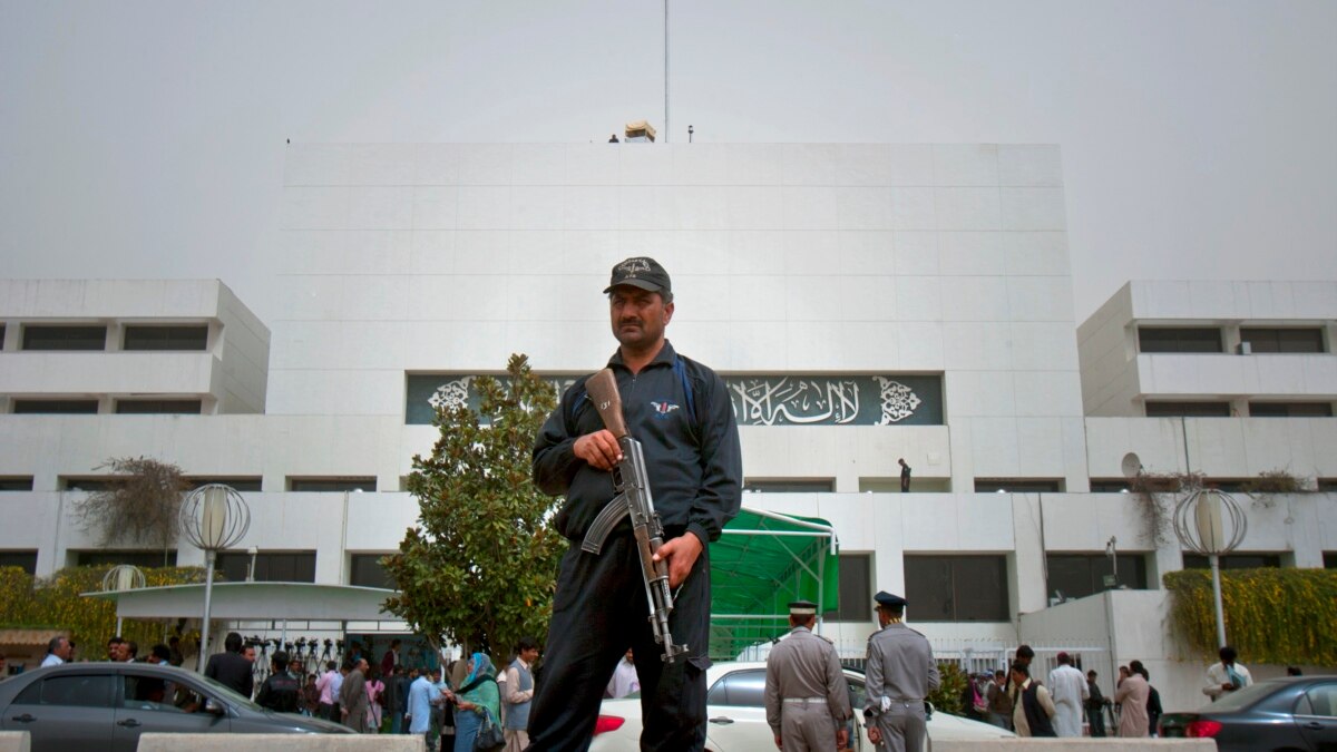 Pakistan Parliament Completes Tenure
