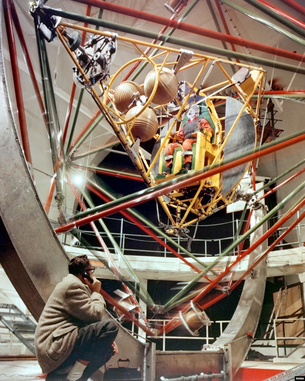 Project Mercury: The American Space Program Begins