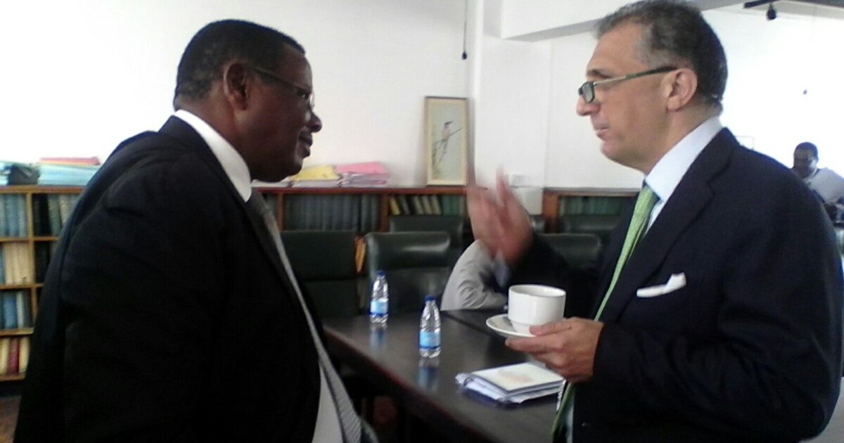 Parliamentarians Urge IMF to Normalize Relations With Zimbabwe