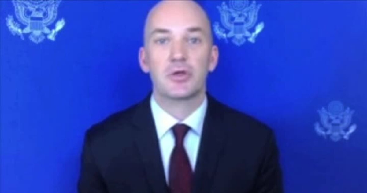 Entrevista con Justen Thomas del Depto. de Estado