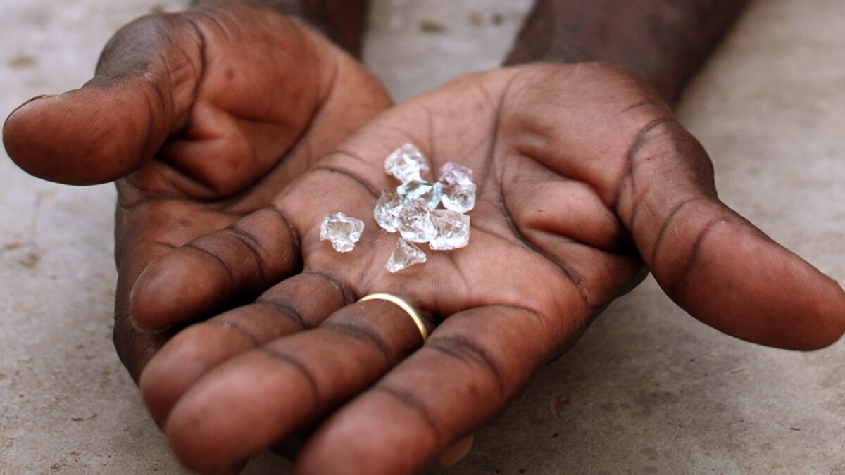NGOs: Gvt Should Stop Marange Diamond Mining Operations