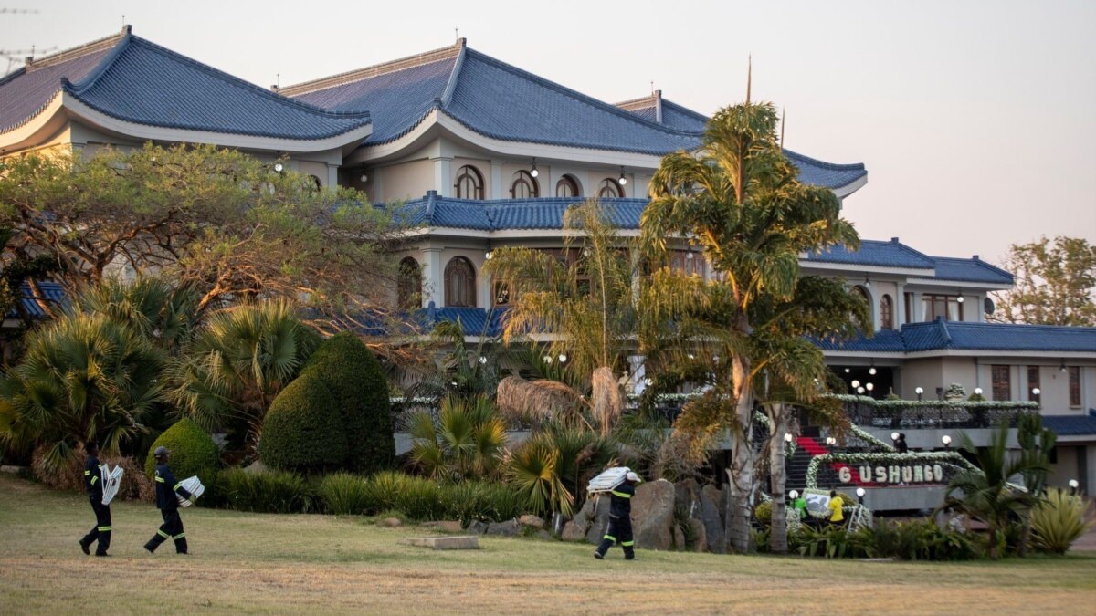 Leo Mugabe Says Family Has Shared Late Former President Robert Mugabe's ...