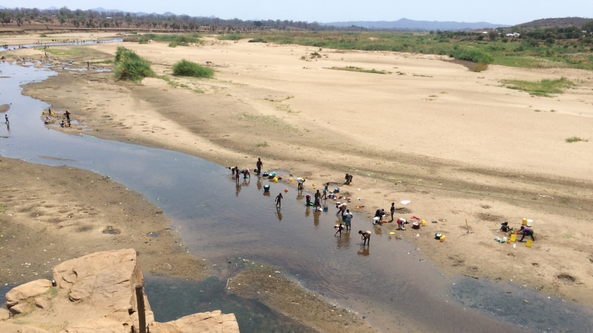 Apesar da crise de água e energia, habitantes de Moatize mostram-se ...