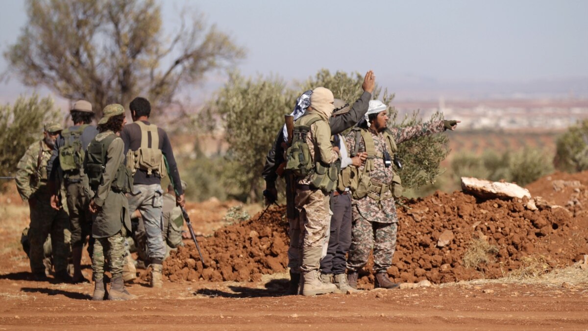 Turkish Troops, Syrian Rebels Attack Key Town Held by Islamic State