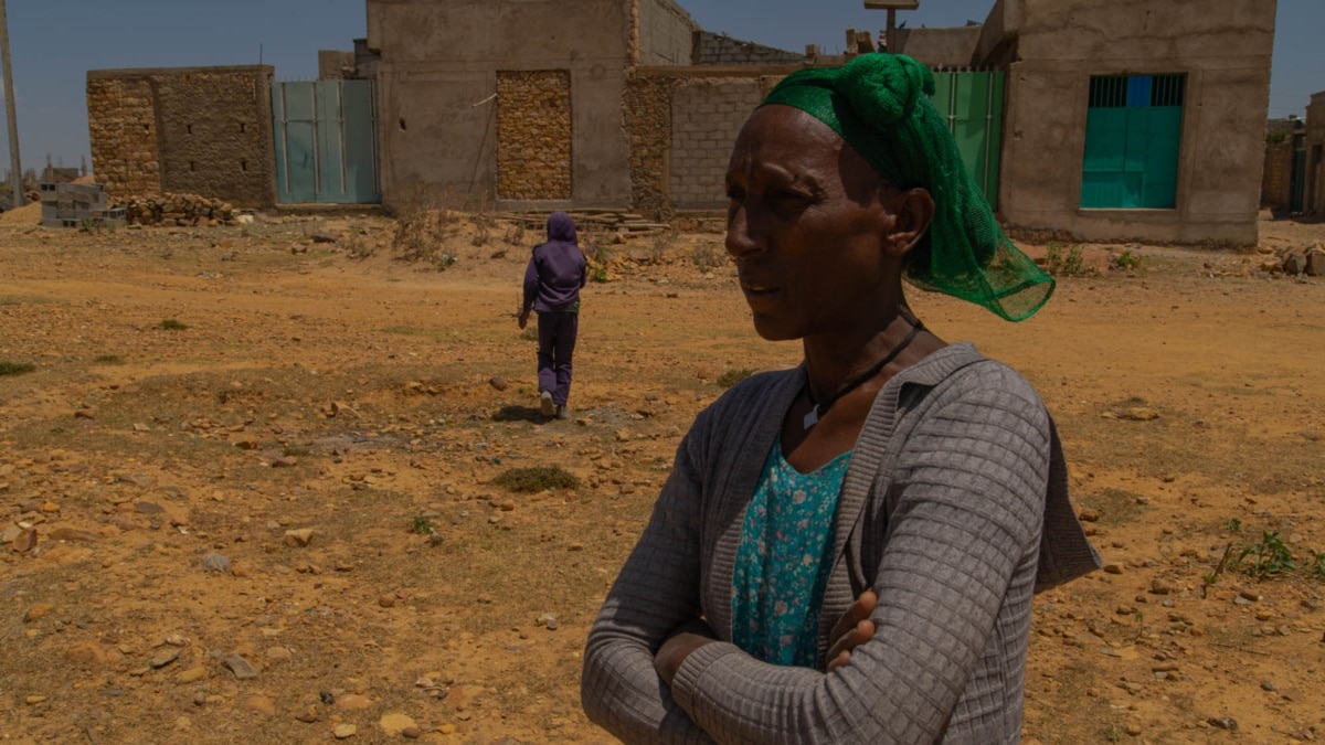 Residents Dig Mass Graves to Bury Tigray War Victims