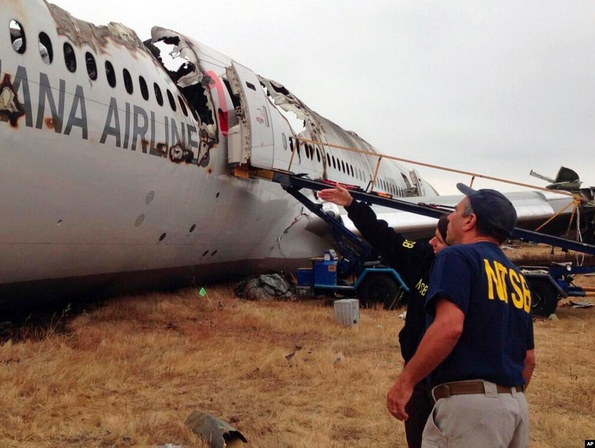 Investigating the Crash of Asiana Airlines Flight 214