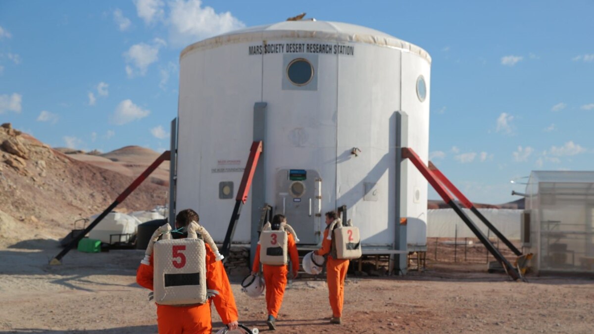 Ikea Designers Live in Mars Research Center to Get Ideas