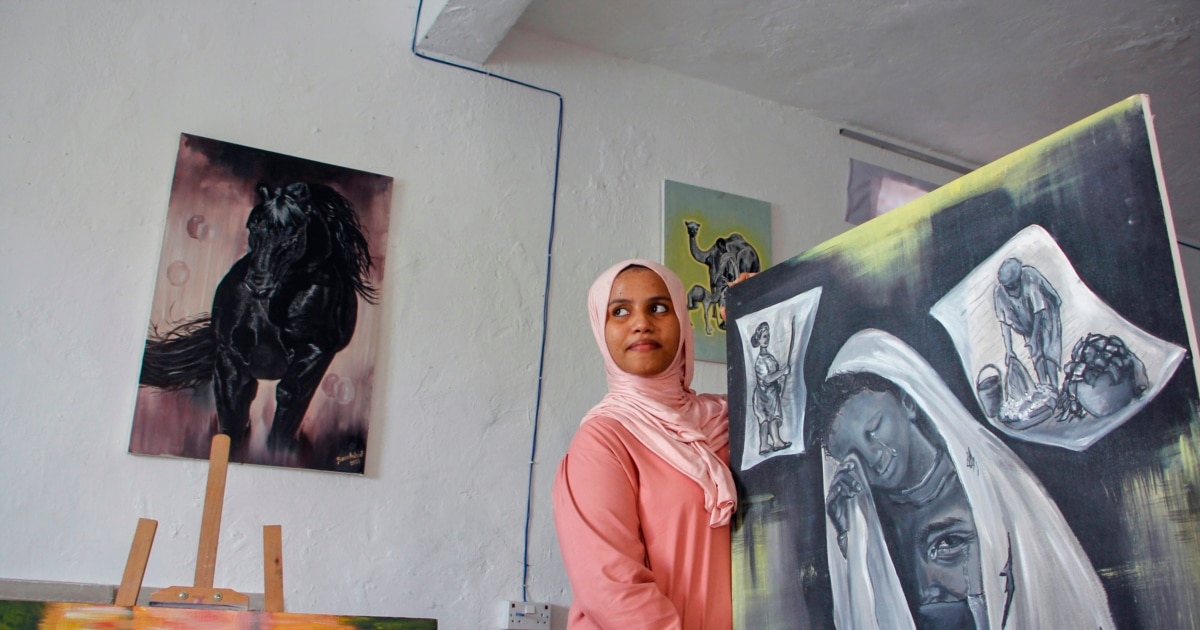 In Somalia, a Rare Female Artist Promotes Images of Peace