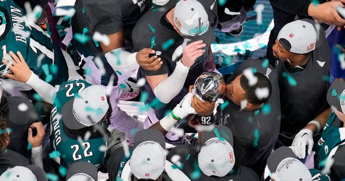 Eagles logran contundente victoria y se coronan campeones de la NFL