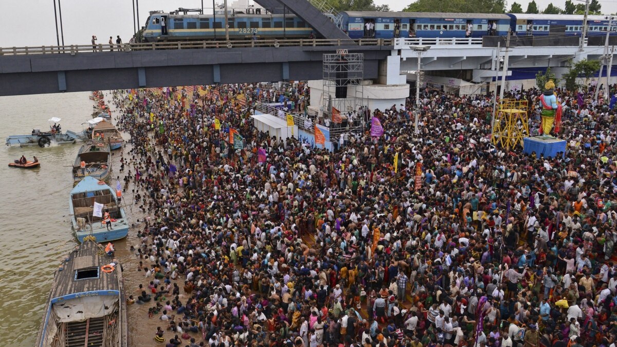 Nearly 30 Killed in Stampede at Indian Religious Festival