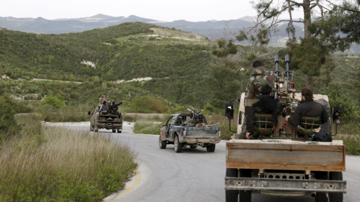 Pemberontak Islamis Masuki Kota Bagian Barat Laut Suriah