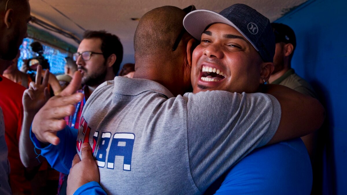 Cuban-Born Baseball Stars Return to Homeland