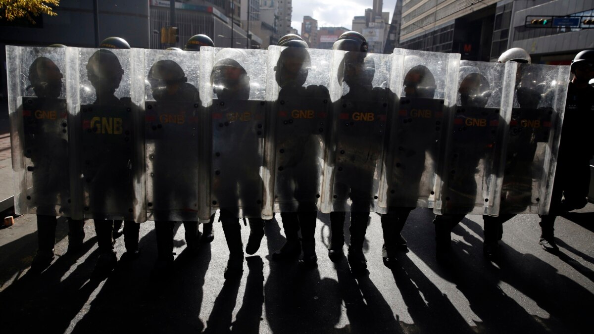 Cop Killings in Venezuela Reach 120 So Far in 2015