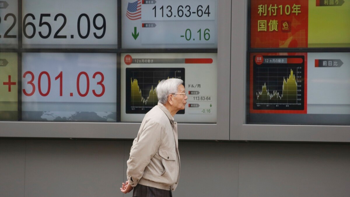 Голем пад на берзите Трамп го критикува зголемувањето на каматните стапки