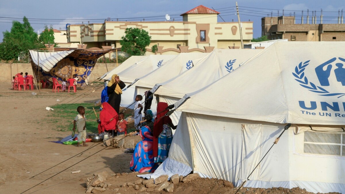 Africa News Tonight: Senegalese journalists put down their pens, UN ...